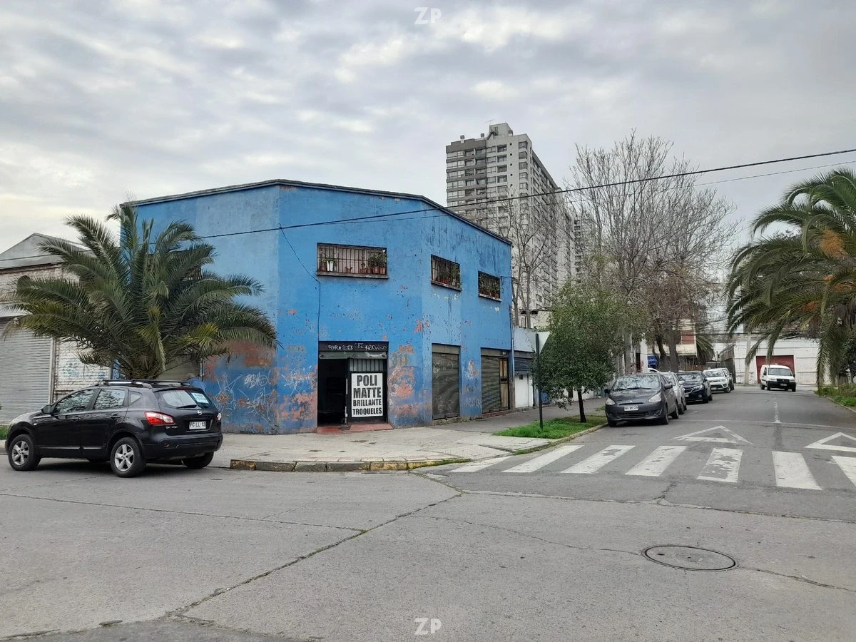 En venta propiedad gran terreno y casa en santiago centro sur en ...